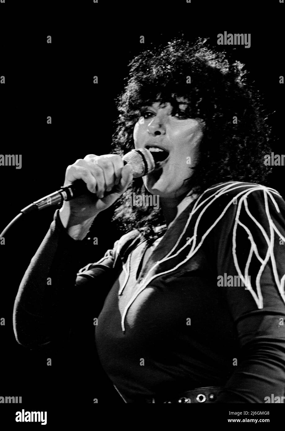 Heart - Nancy Wilson performs on Solid Gold in 1983 Credit: Ron Wolfson ...