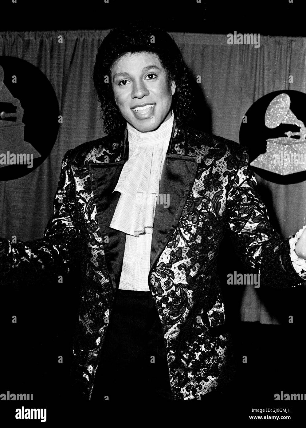 Jermaine Jackson backstage at the Grammys in 1985 Credit: Ron Wolfson ...