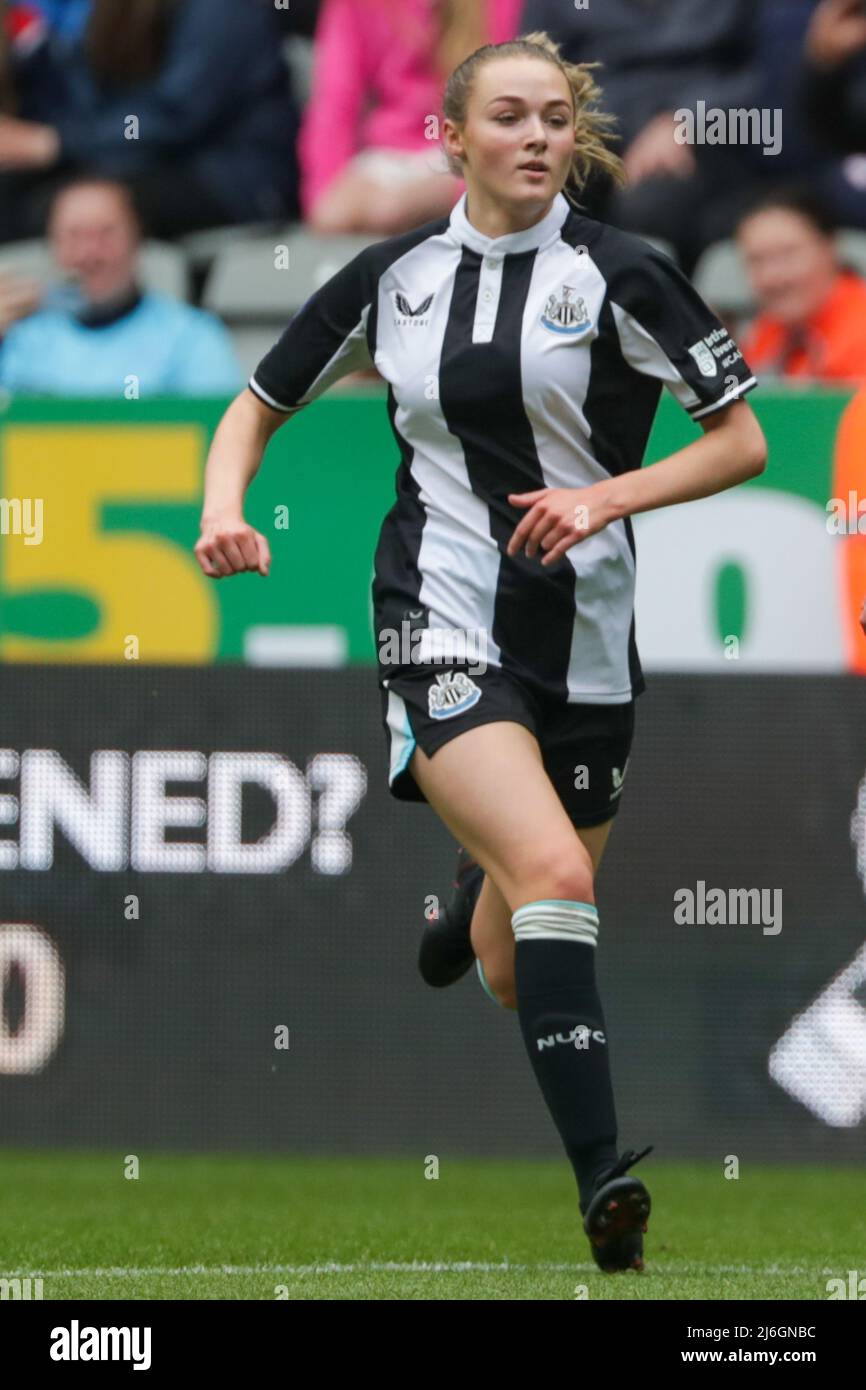 Georgina Spraggon of Newcastle United during the Womens National League ...