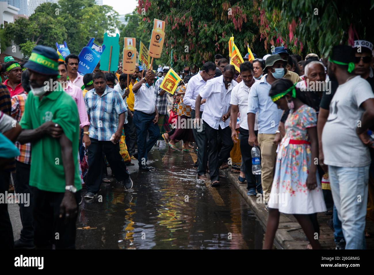 May 1, 2022, Colombo, Sri Lanka: Activists and supporters of Sri Lanka ...