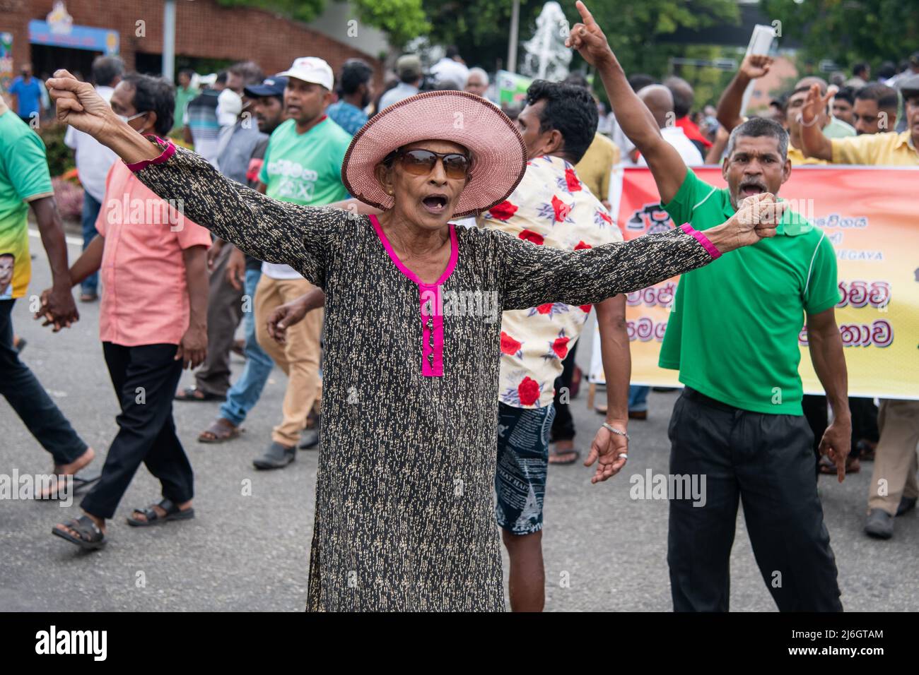 May 1, 2022, Colombo, Sri Lanka: Activists and supporters of Sri Lanka ...