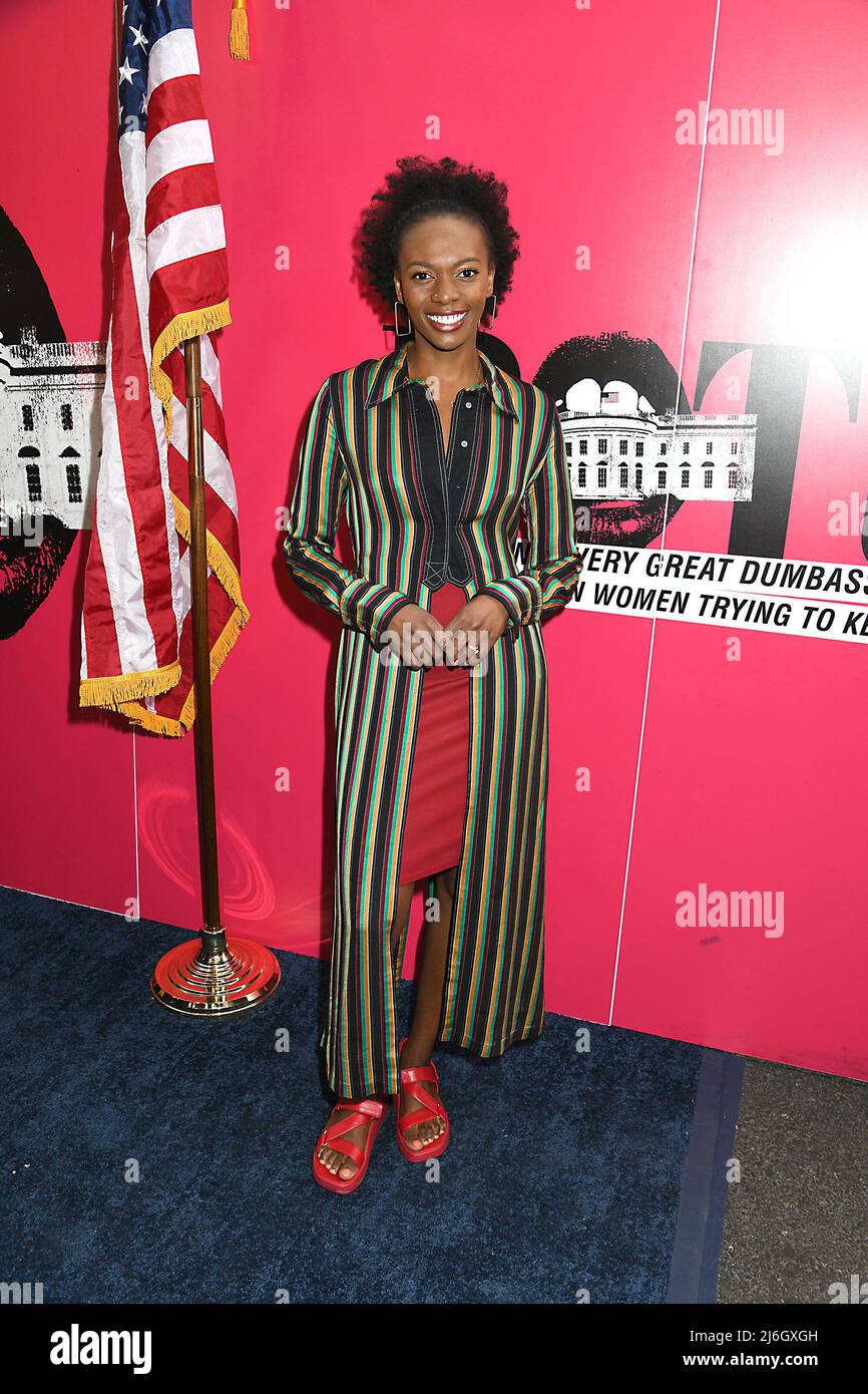 Kimber Elayne Sprawl poses for photographers before the "POTUS ...