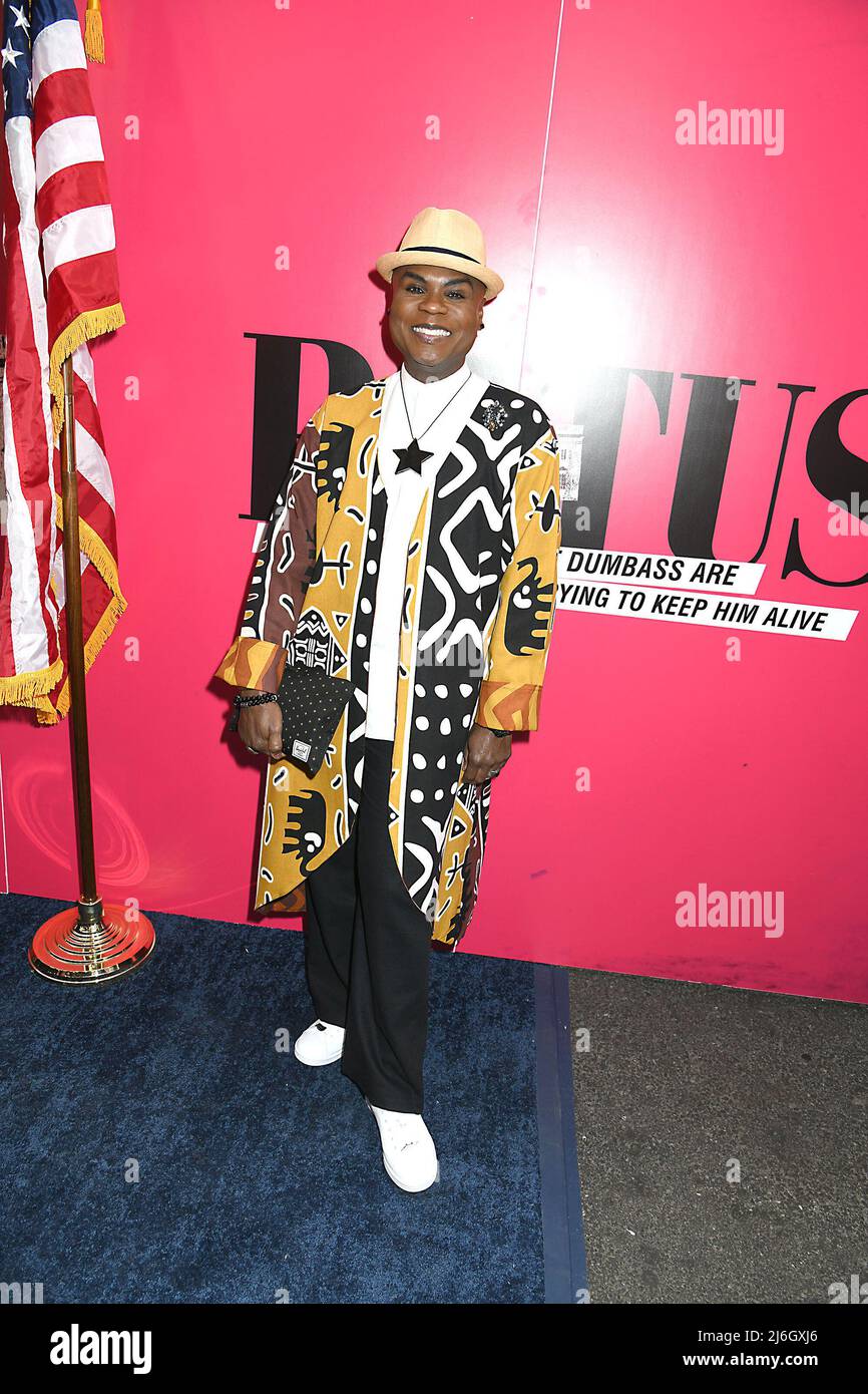 Nathan Lee Graham poses for photographers before the "POTUS" Broadway ...