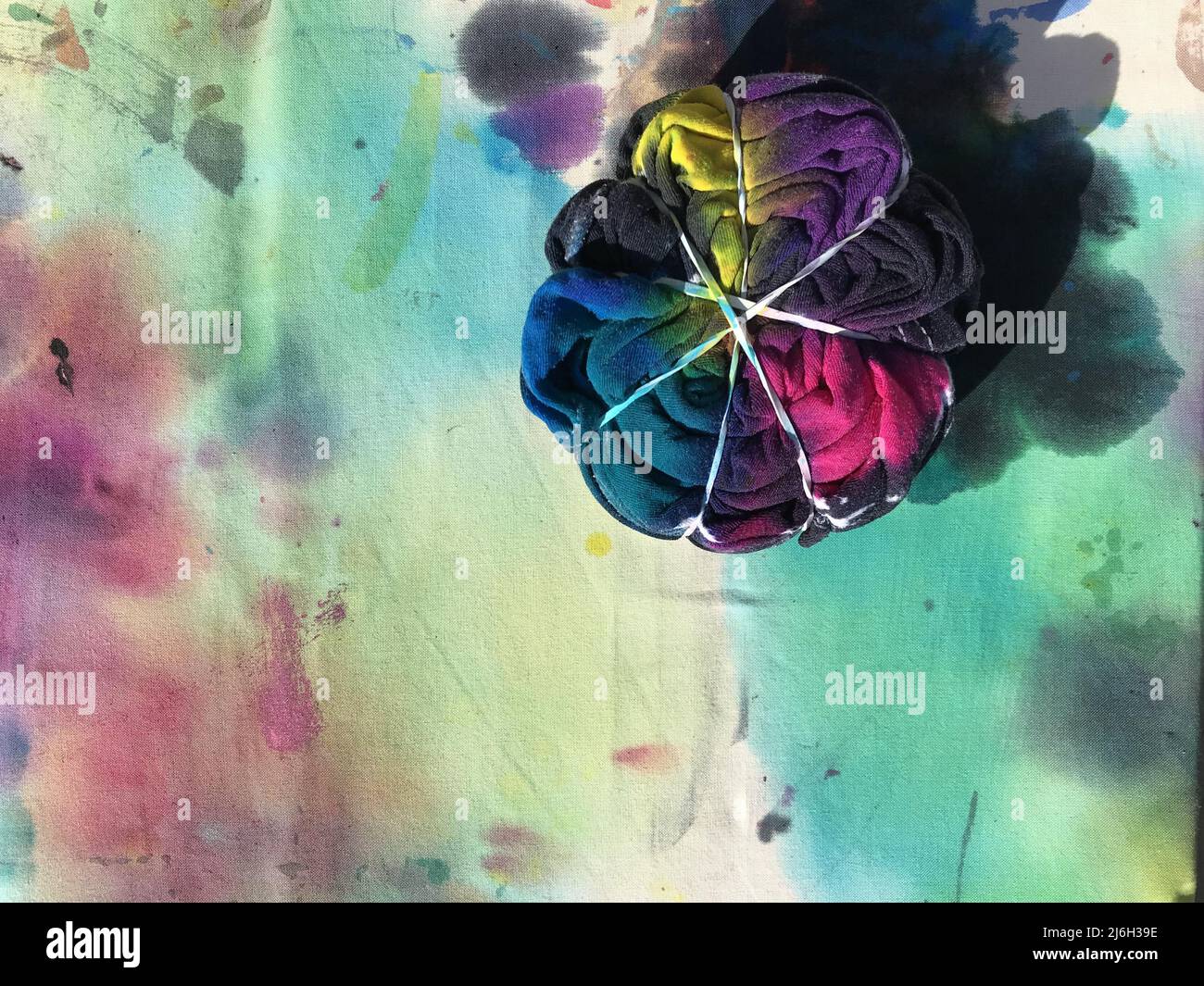 Tie bands hi-res stock photography and images - Alamy