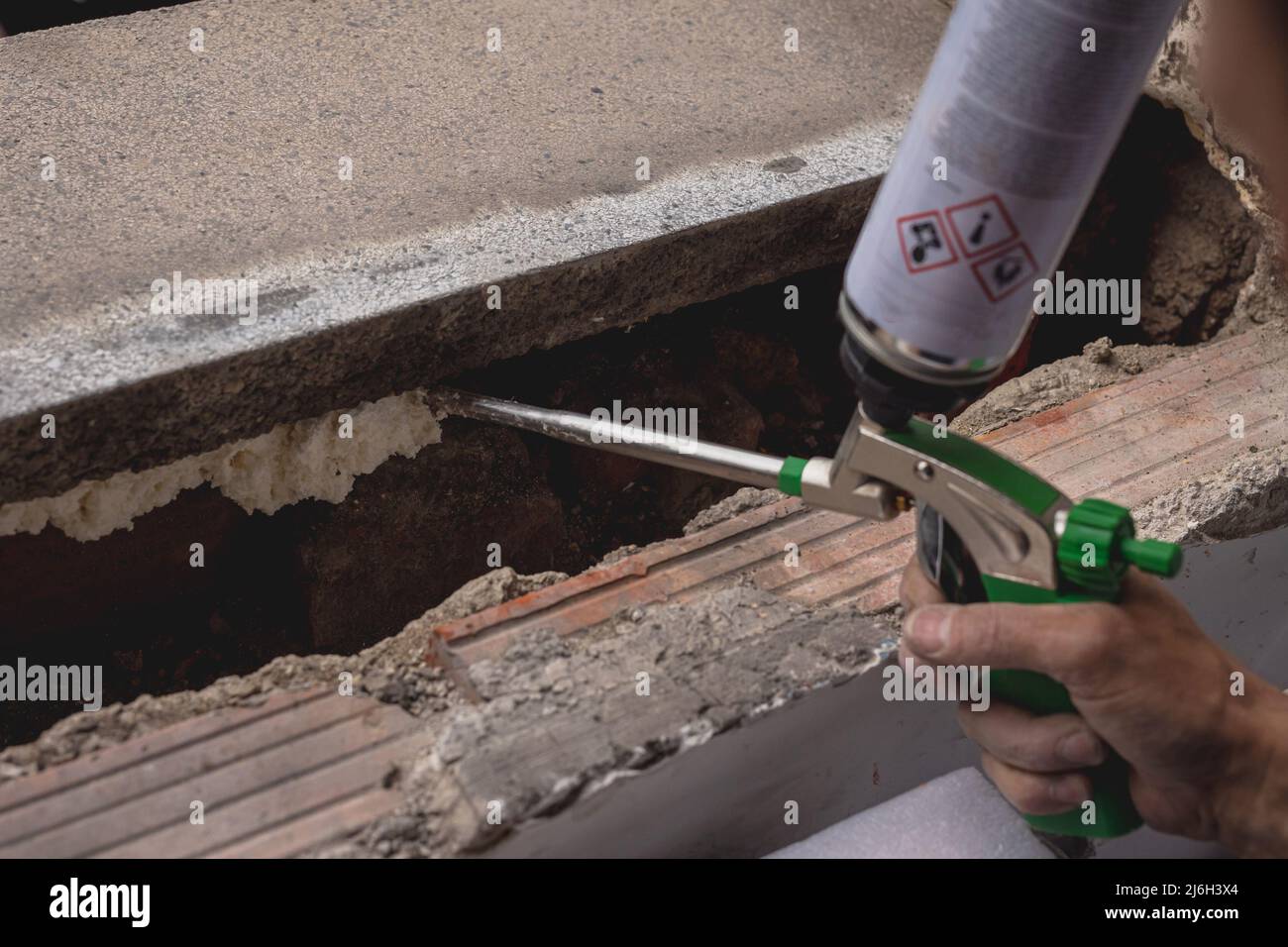 Expandable foam hi-res stock photography and images - Alamy