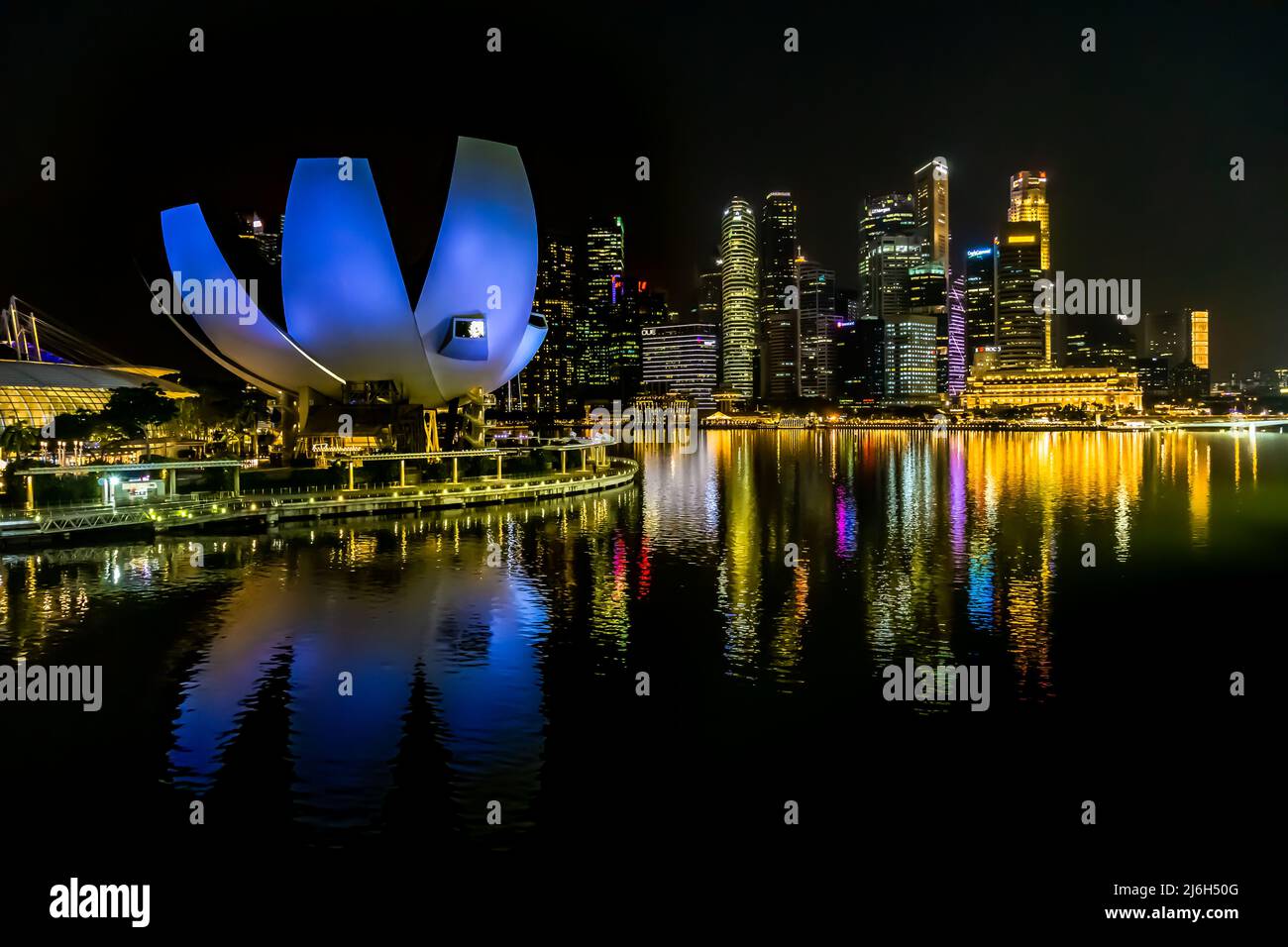 Panoramic view artscience museum skyline hi-res stock photography and ...
