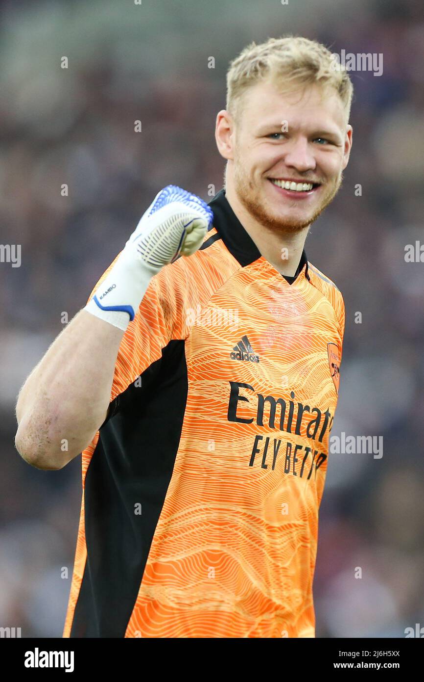 Aaron Ramsdale #32 of Arsenal celebrates Rob Holding scoring Stock ...
