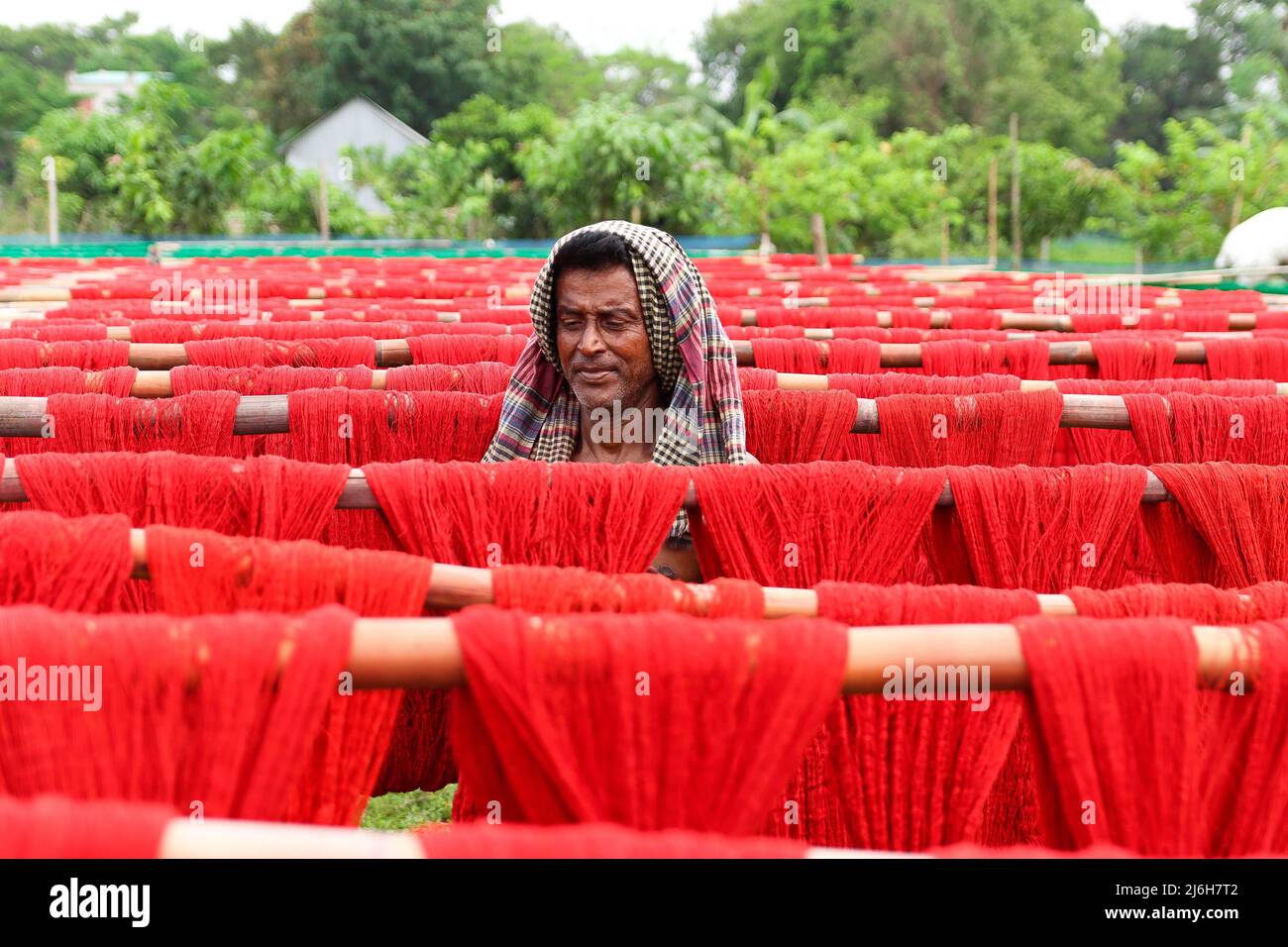 Man drying cloth hi-res stock photography and images - Alamy