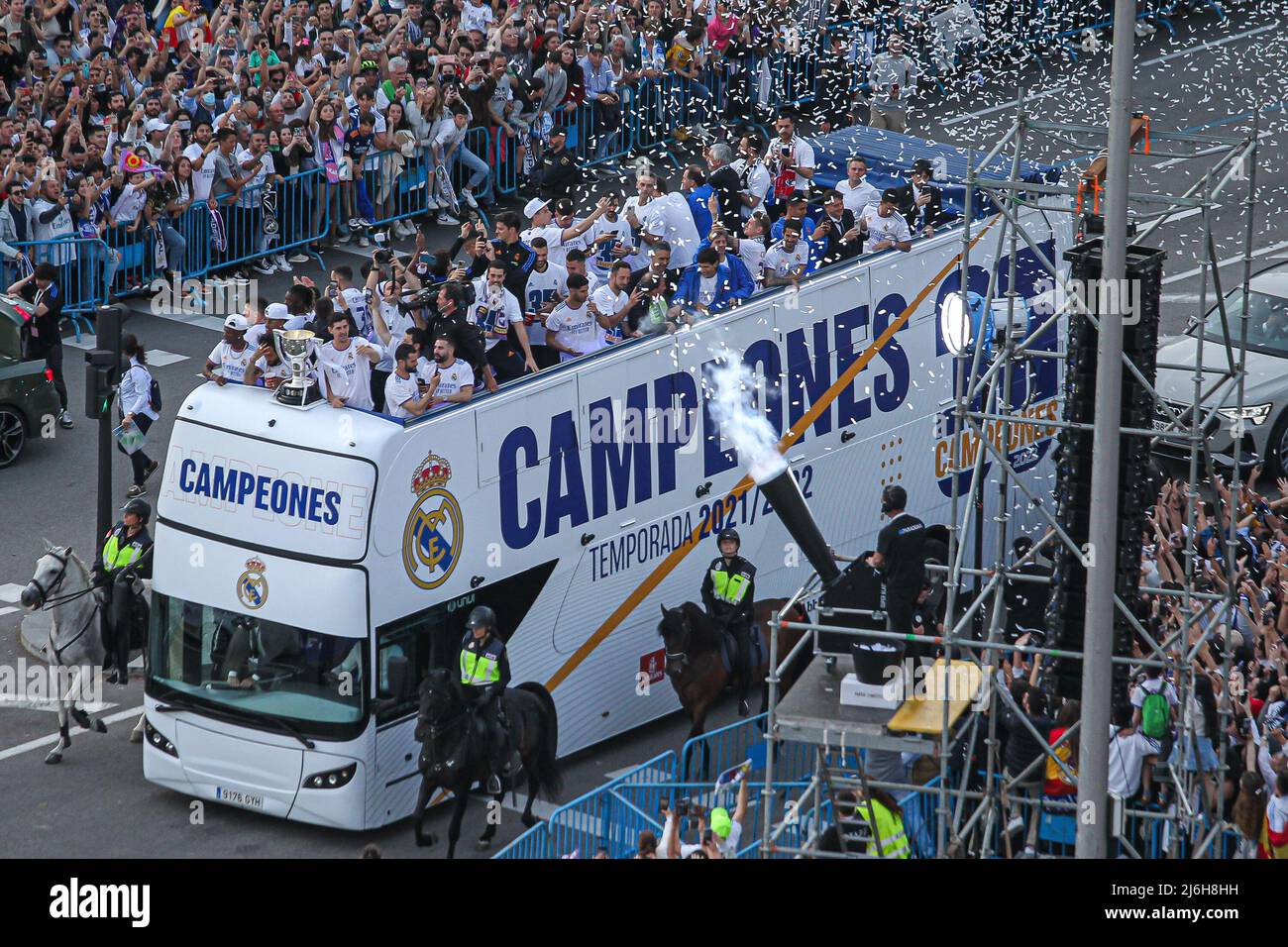 Real madrid players arriving hi-res stock photography and images - Alamy