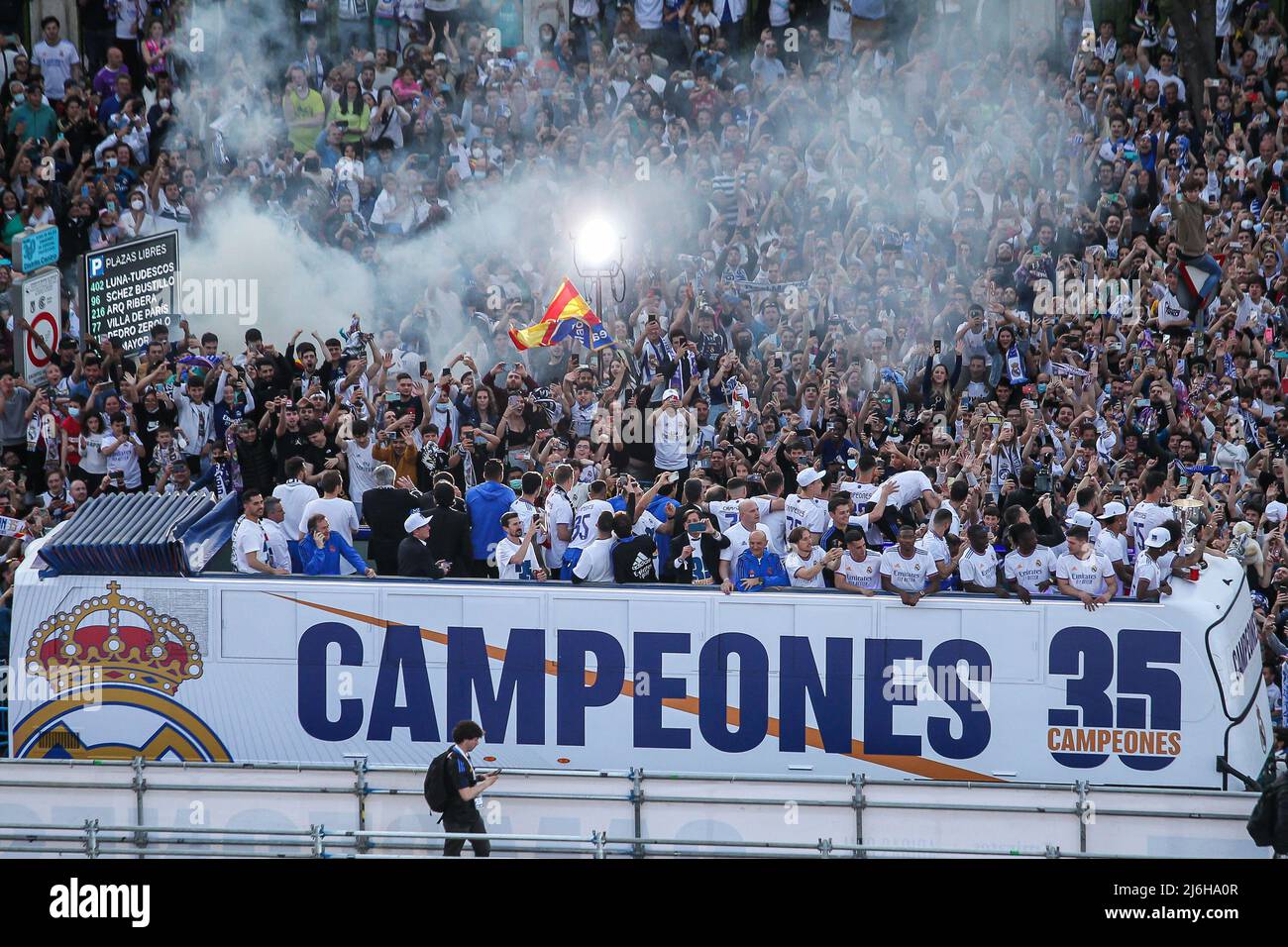 Real madrid players arriving hi-res stock photography and images - Alamy