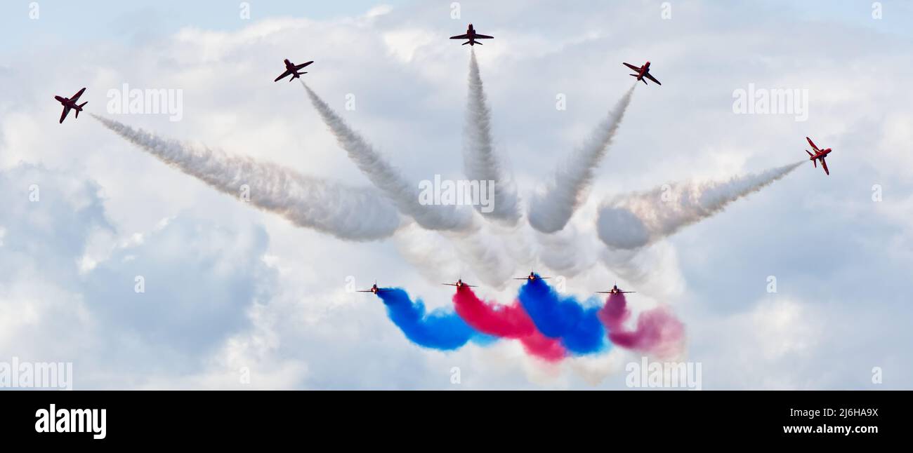 RAF Red Arrows Display Team Stock Photo - Alamy
