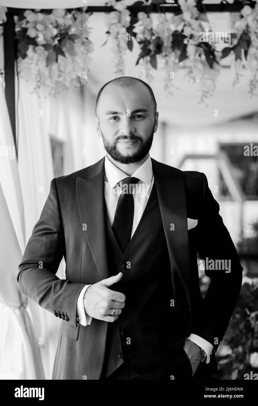 Young professional man wearing Black and White Stock Photos & Images ...