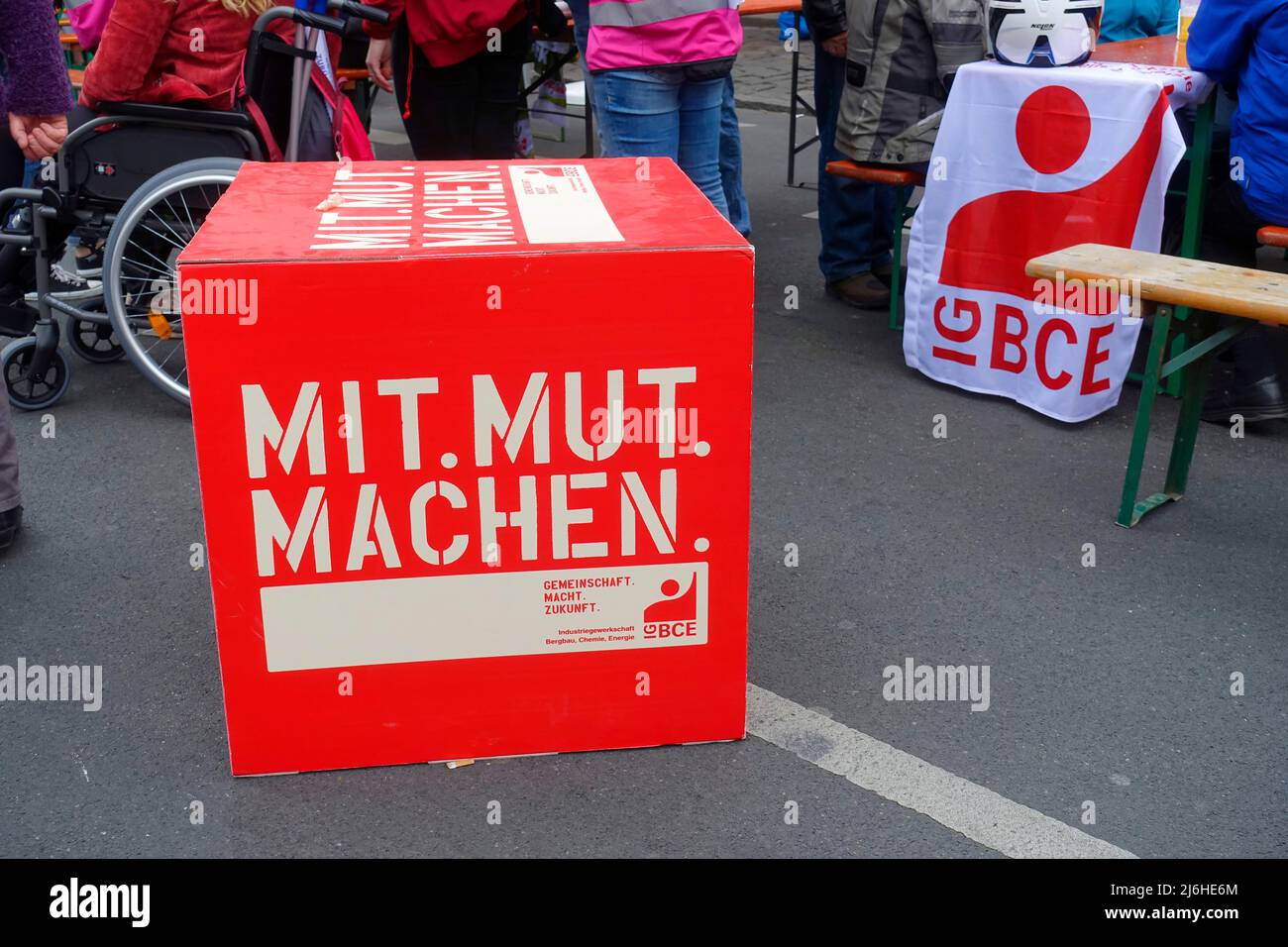 Bce logo hi-res stock photography and images - Alamy