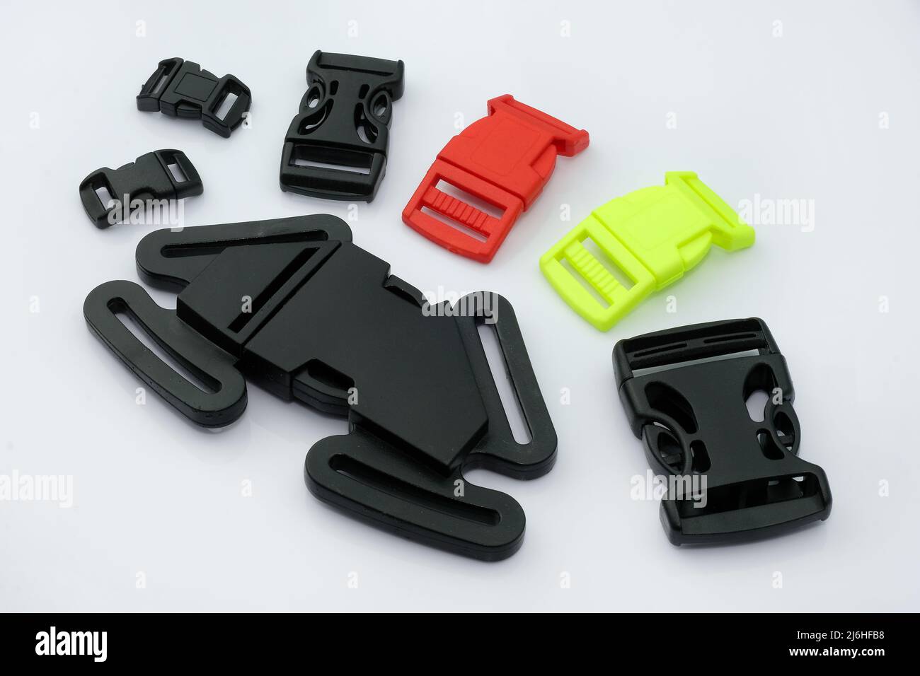 Universal buckle for five-point seat belts for strollers, high chairs ...