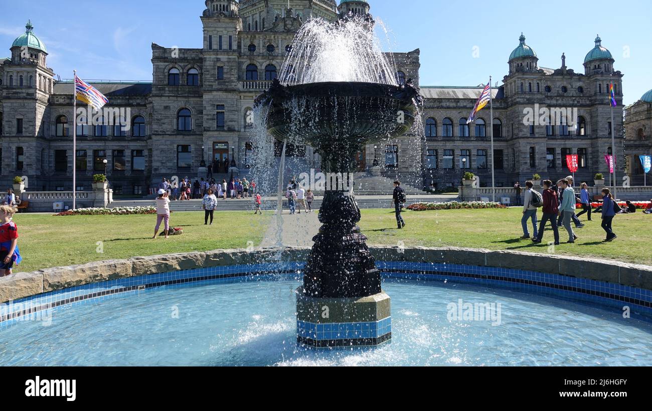 Statue in fountain victoria square hi-res stock photography and images ...