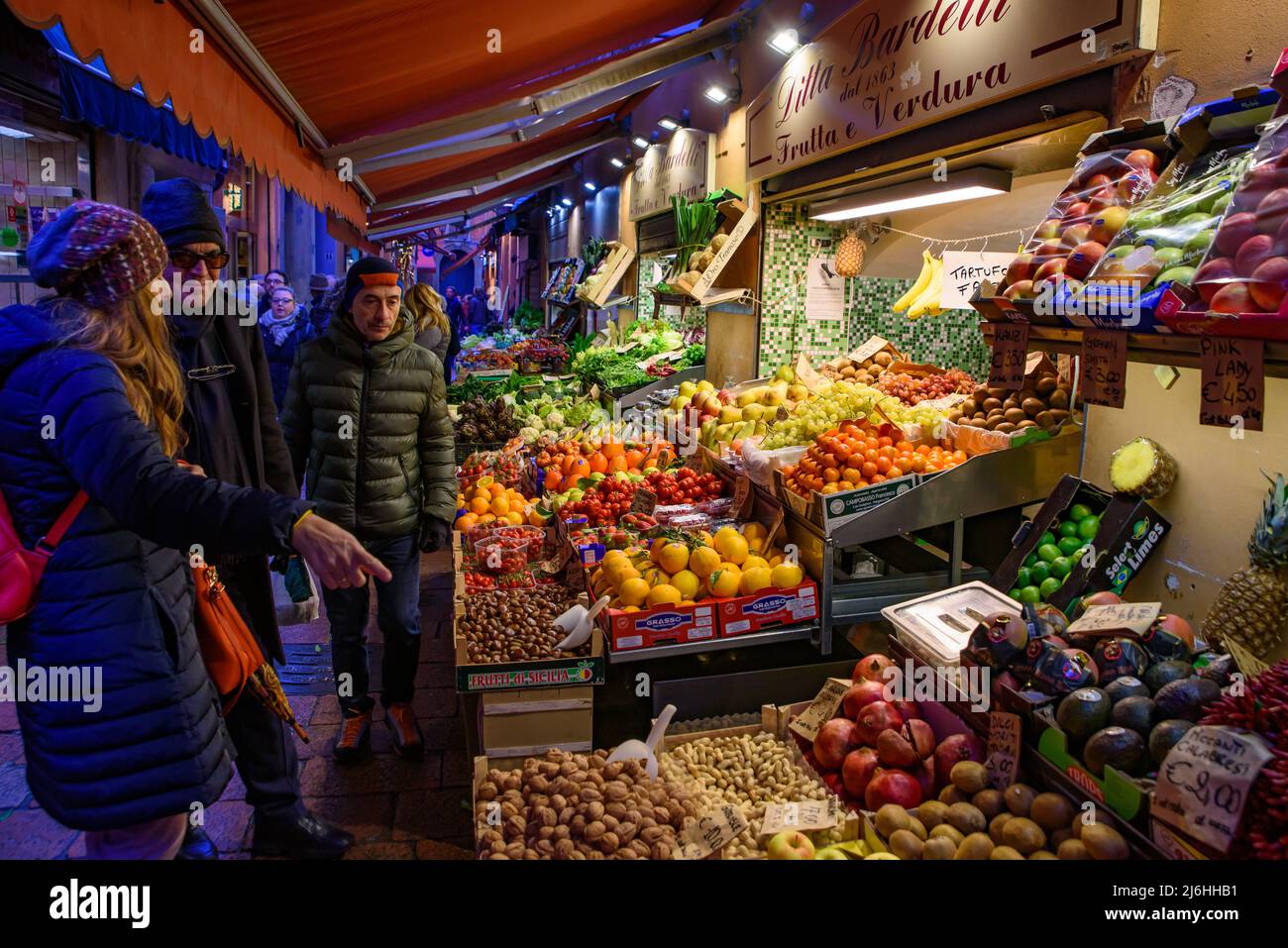 Vegetable and fruit stall in Bologna, Italy Stock Photo - Alamy