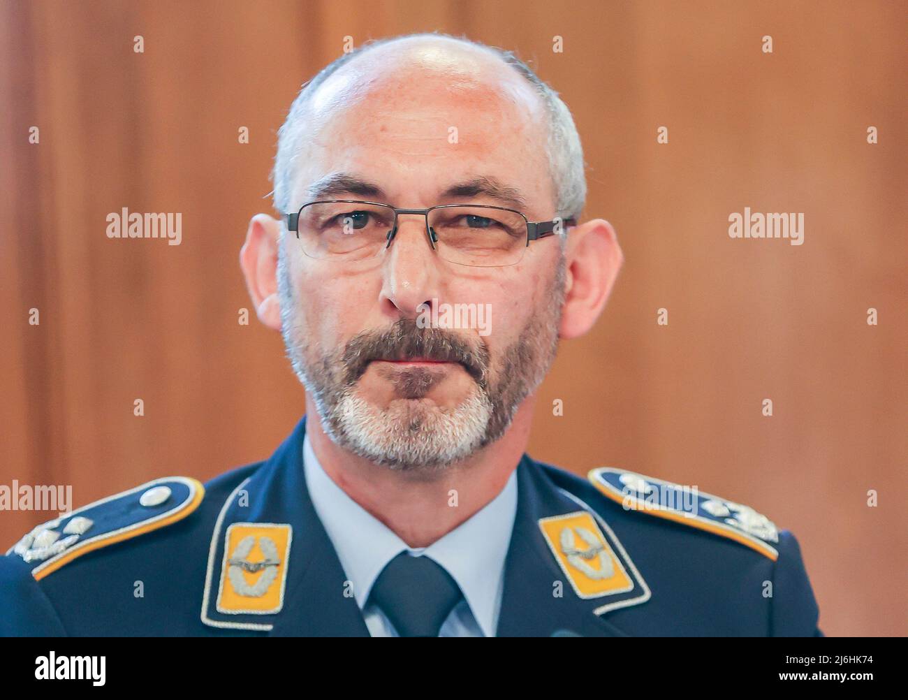 Colonel marcus hi-res stock photography and images - Alamy