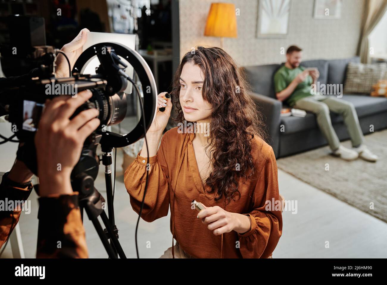 Makeup advert hi-res stock photography and images - Alamy