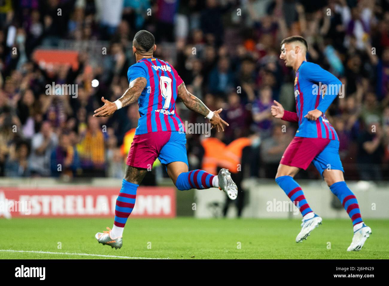 May 1, 2022, Barcelona, Spain: Memphis Depay of FC Barcelona celebrates ...