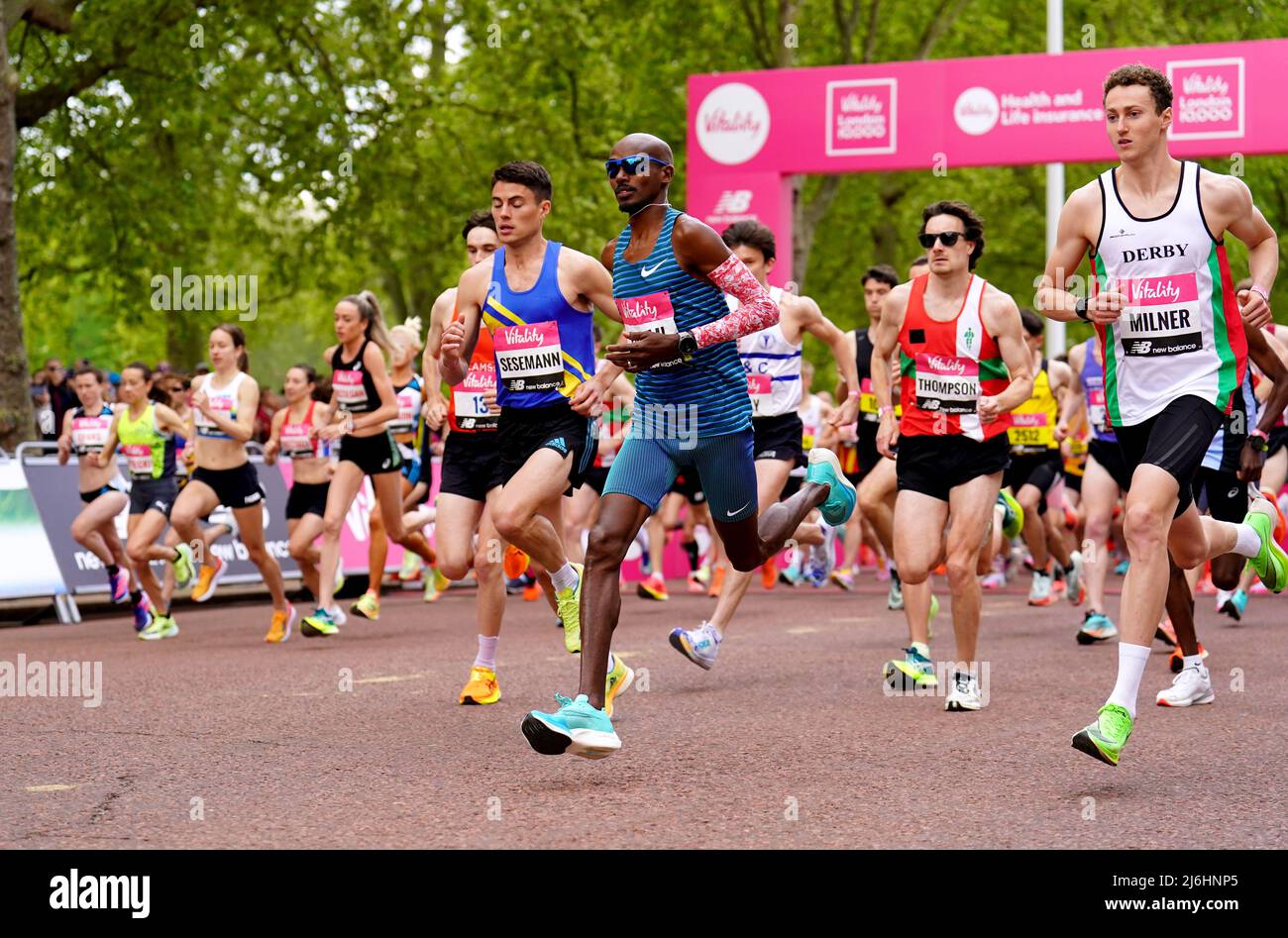 Sir Mo Farah in action in the men's race during the Vitality London ...