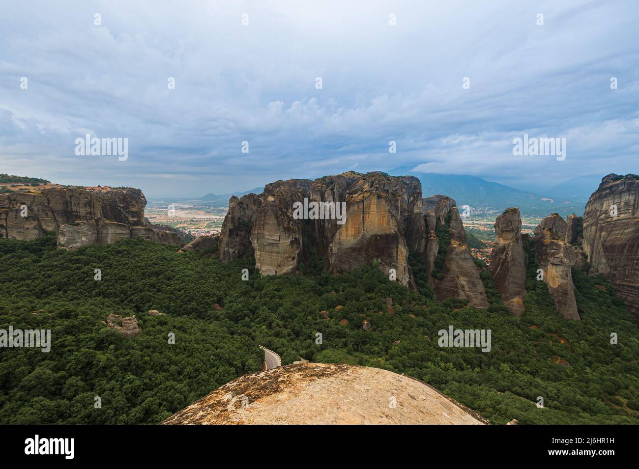 Meteora rock towers Greece. Stunning summer panoramic landscape. View ...