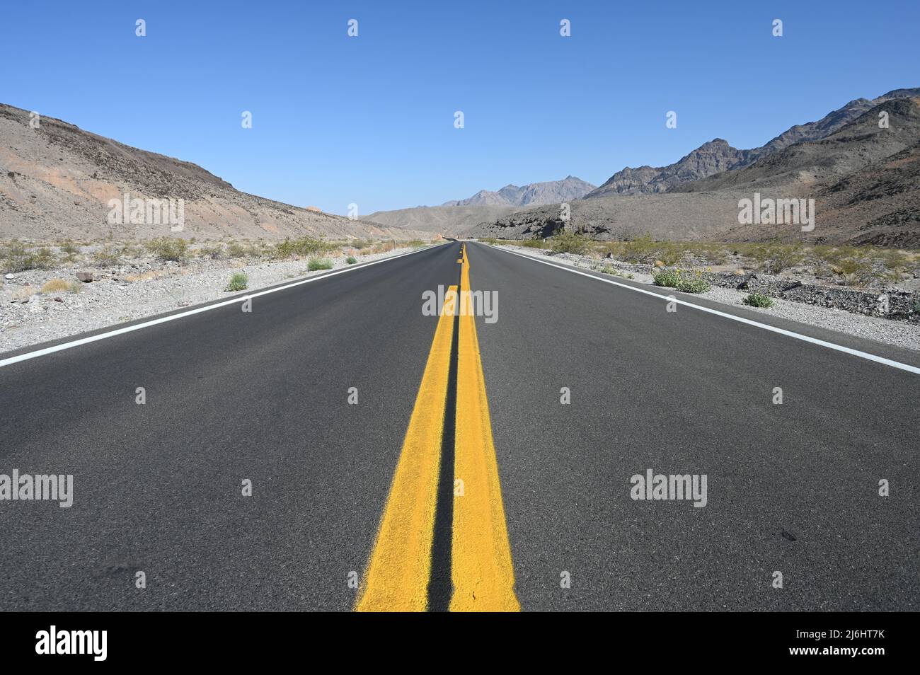 Arid scenery around death hi-res stock photography and images - Alamy