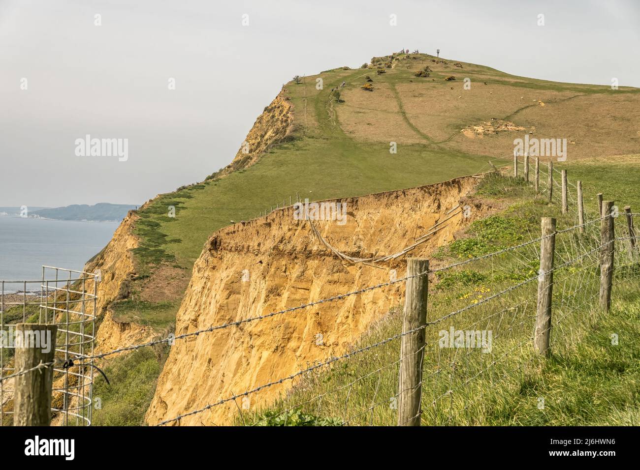 Coastal rockfall jurassic coast hi-res stock photography and images - Alamy