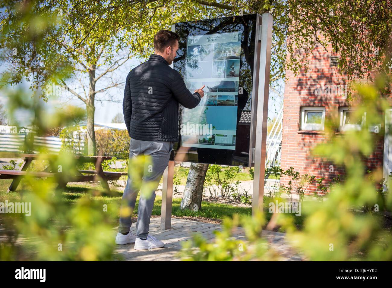 Visitor guidance system hi-res stock photography and images - Alamy