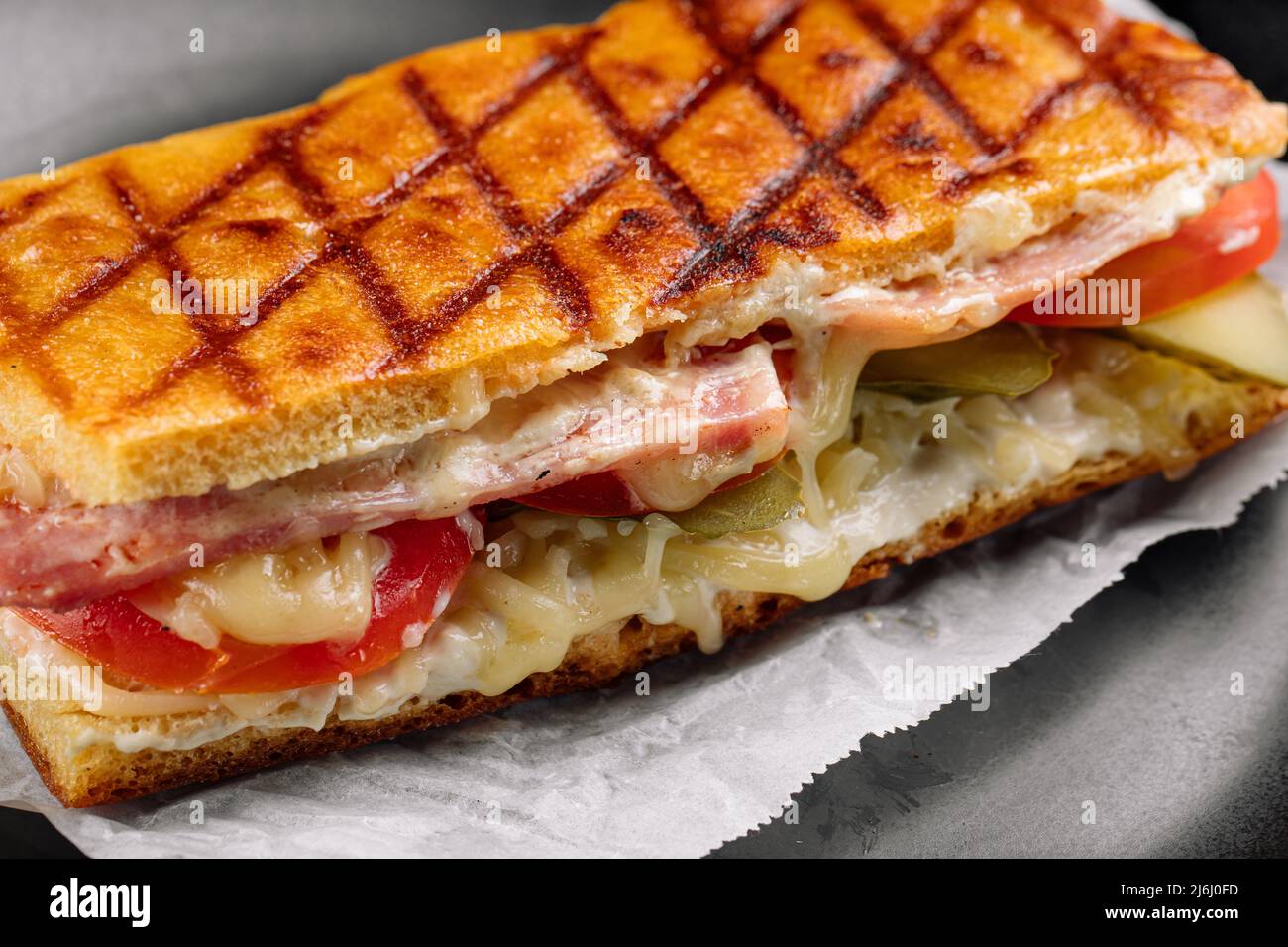 Closeup grilled cheese sandwich hi-res stock photography and images - Alamy
