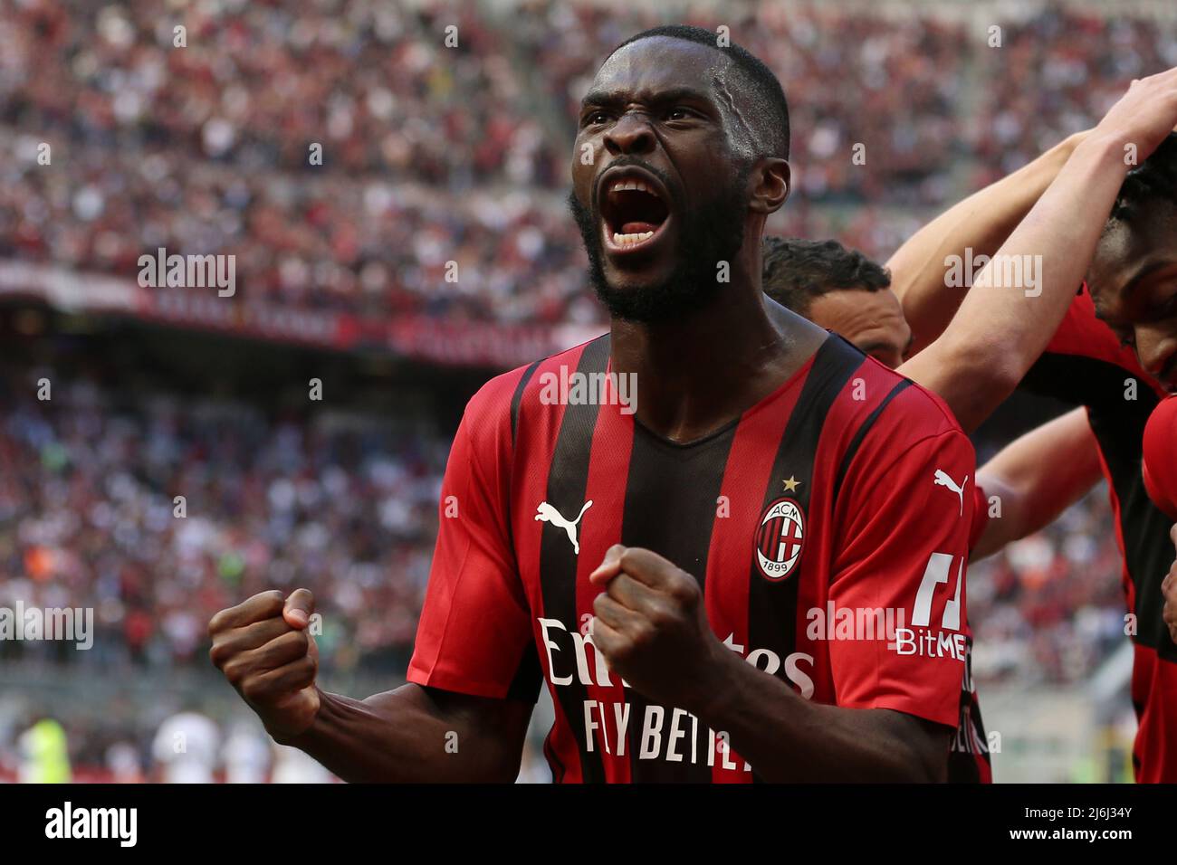 San Siro stadium, Milan, Italy, May 01, 2022, Fikayo Tomori (AC Milan ...