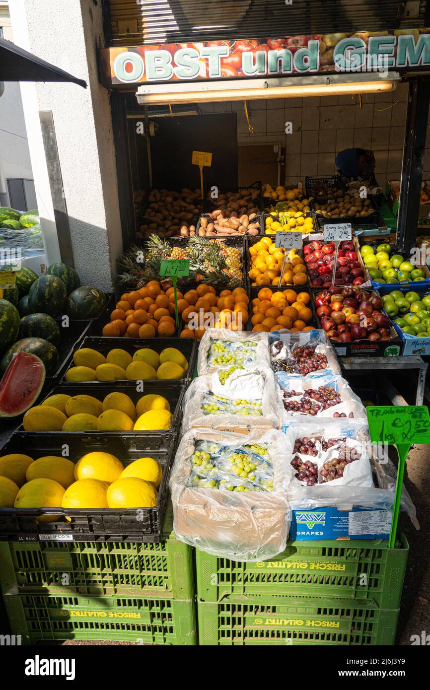 Tropical fruits range hi-res stock photography and images - Alamy