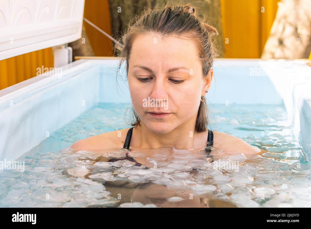 Immersion ice bath hi-res stock photography and images - Alamy