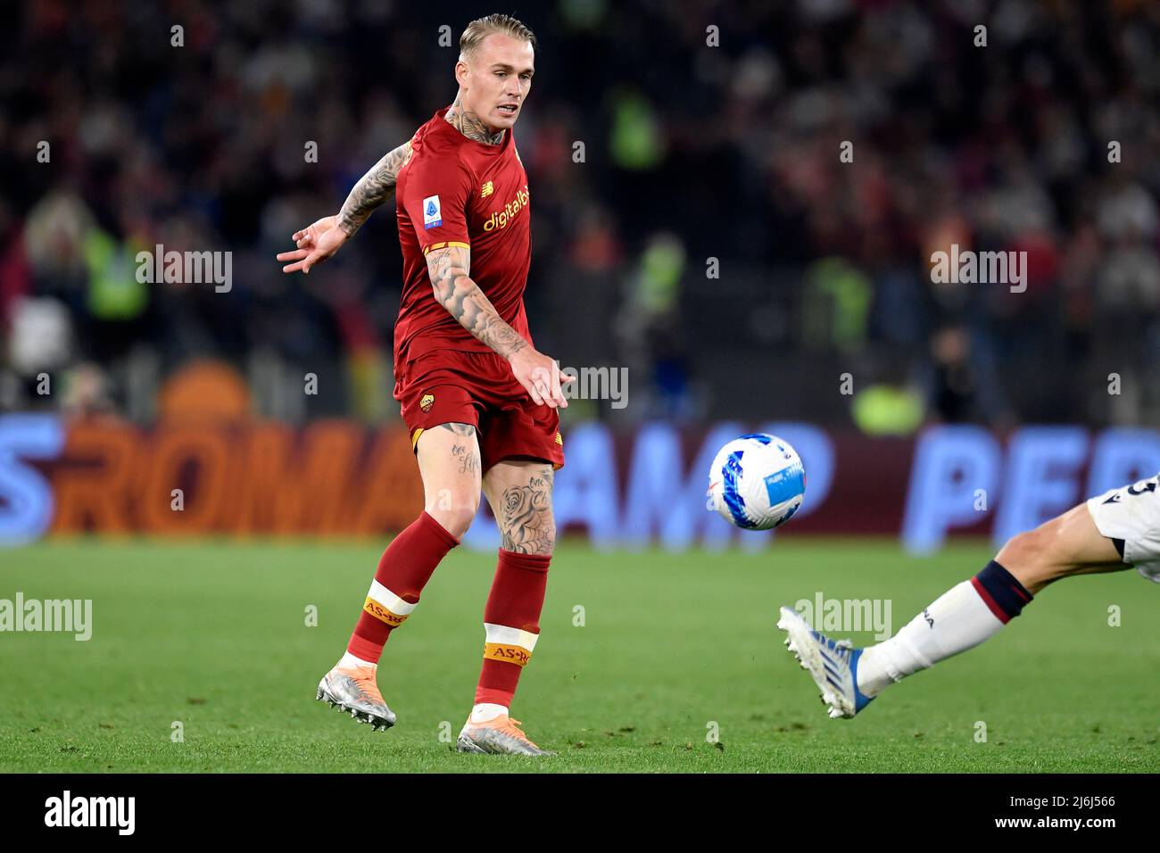 Rick Karsdorp of AS Roma in action during the Serie A football match ...