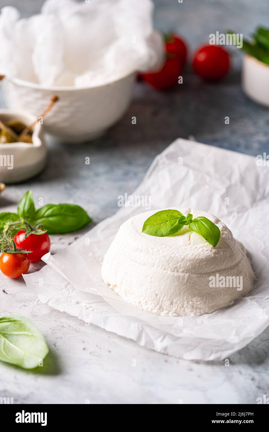 Homemade Italian ricotta cheese Stock Photo - Alamy