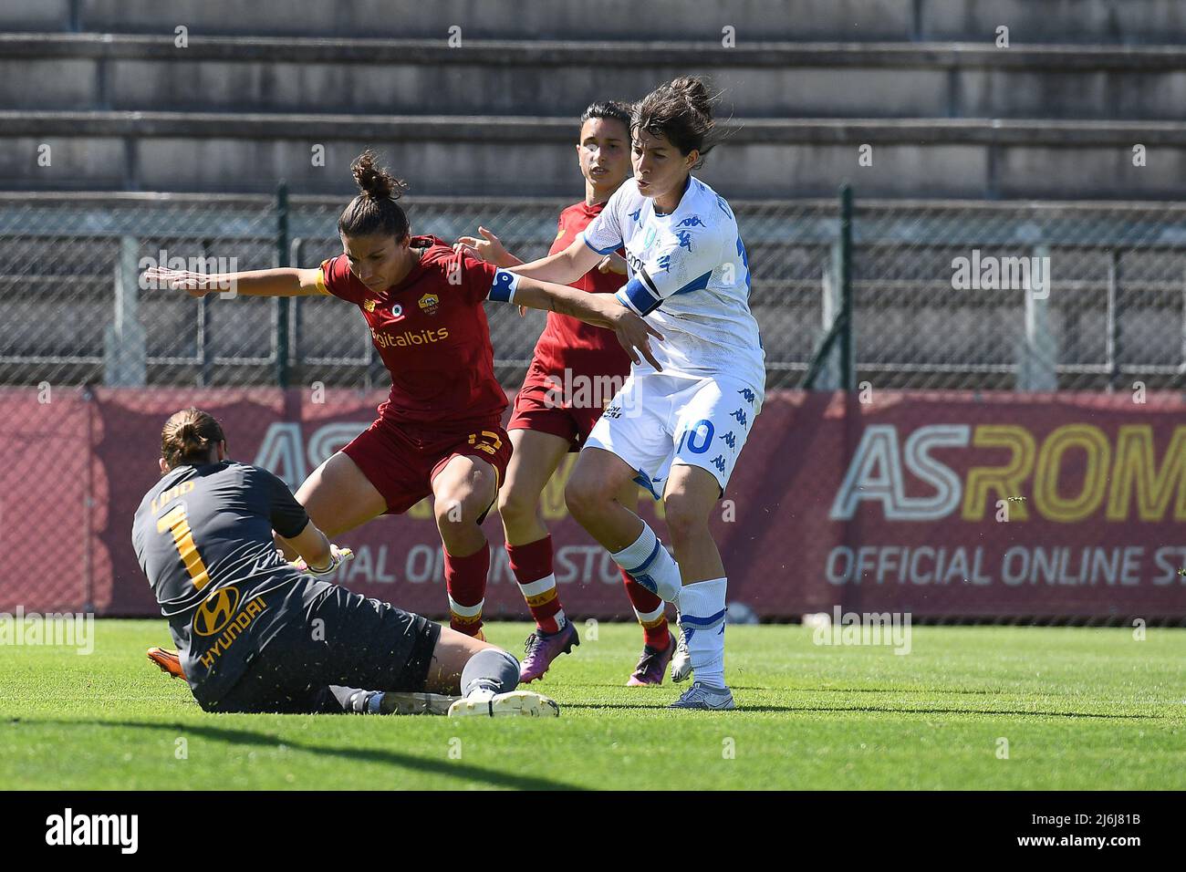 Emma lind hi-res stock photography and images - Alamy