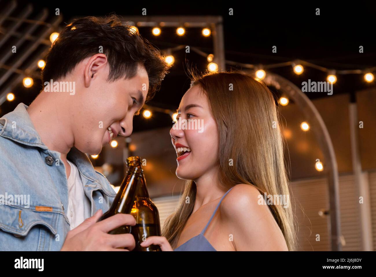 Beer party hi-res stock photography and images - Alamy