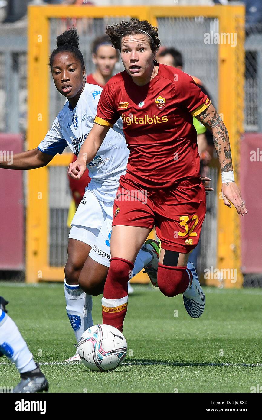 Elena linari 2022 hi-res stock photography and images - Alamy