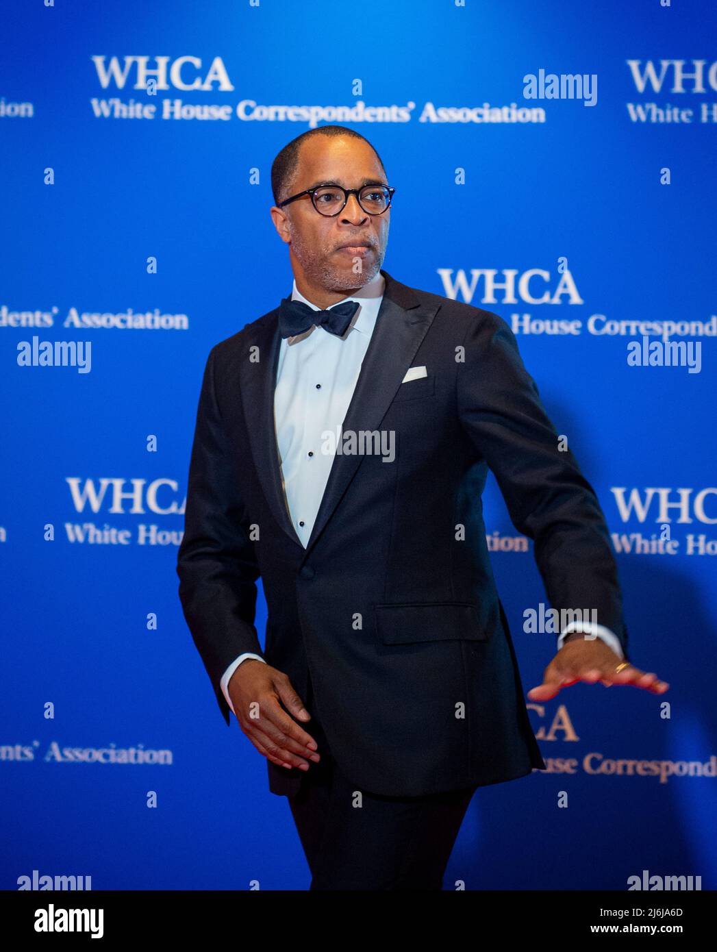 Jonathan Capehart arrives for the 2022 White House Correspondents ...