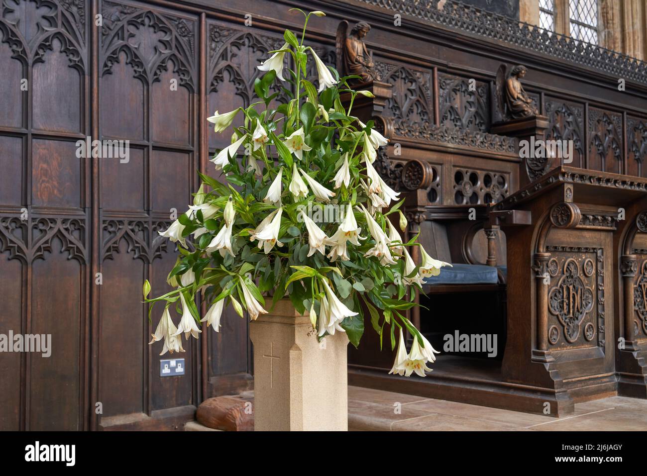 Flower display in a church Stock Photo - Alamy