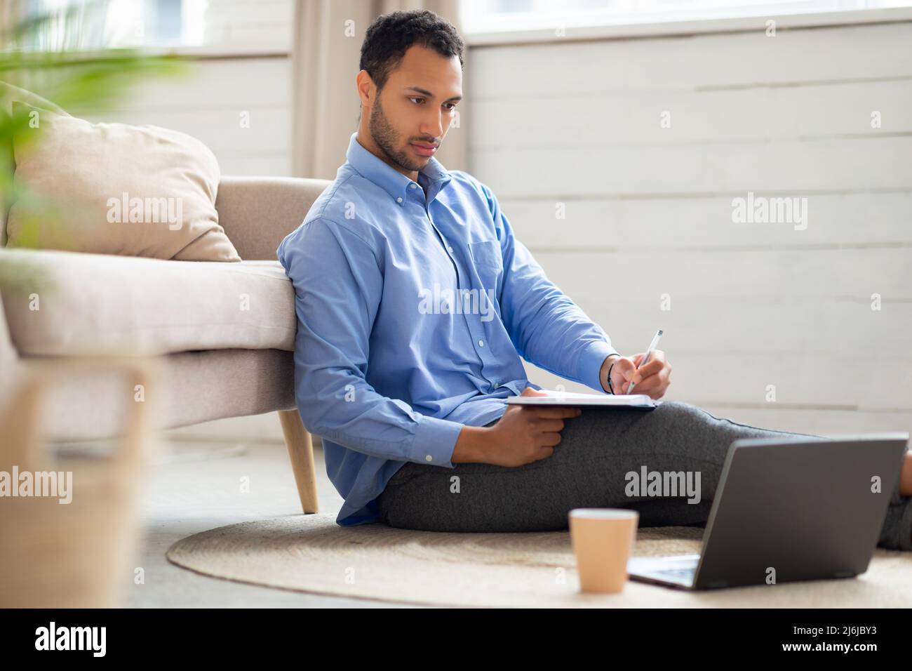 Arab student writing hi-res stock photography and images - Alamy