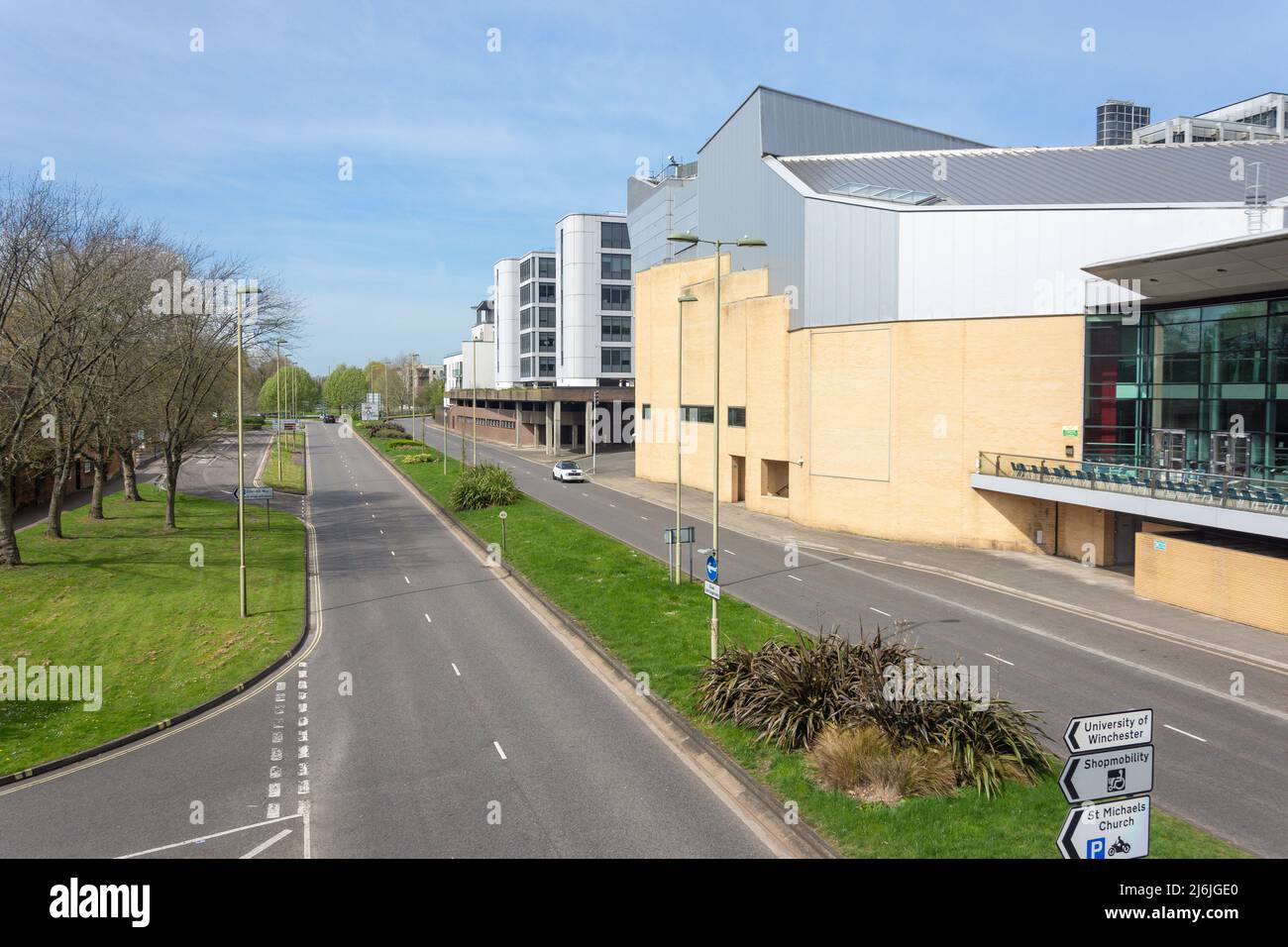 Basingstoke historical town centre hi-res stock photography and images ...