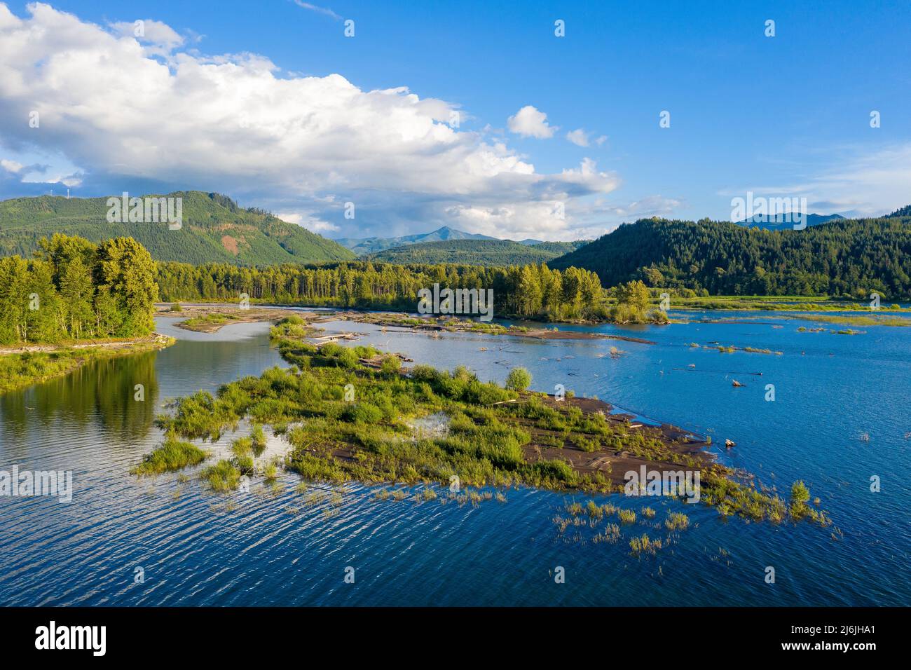 Alder Lake is a lake in Washtington State near Rainier National Park ...