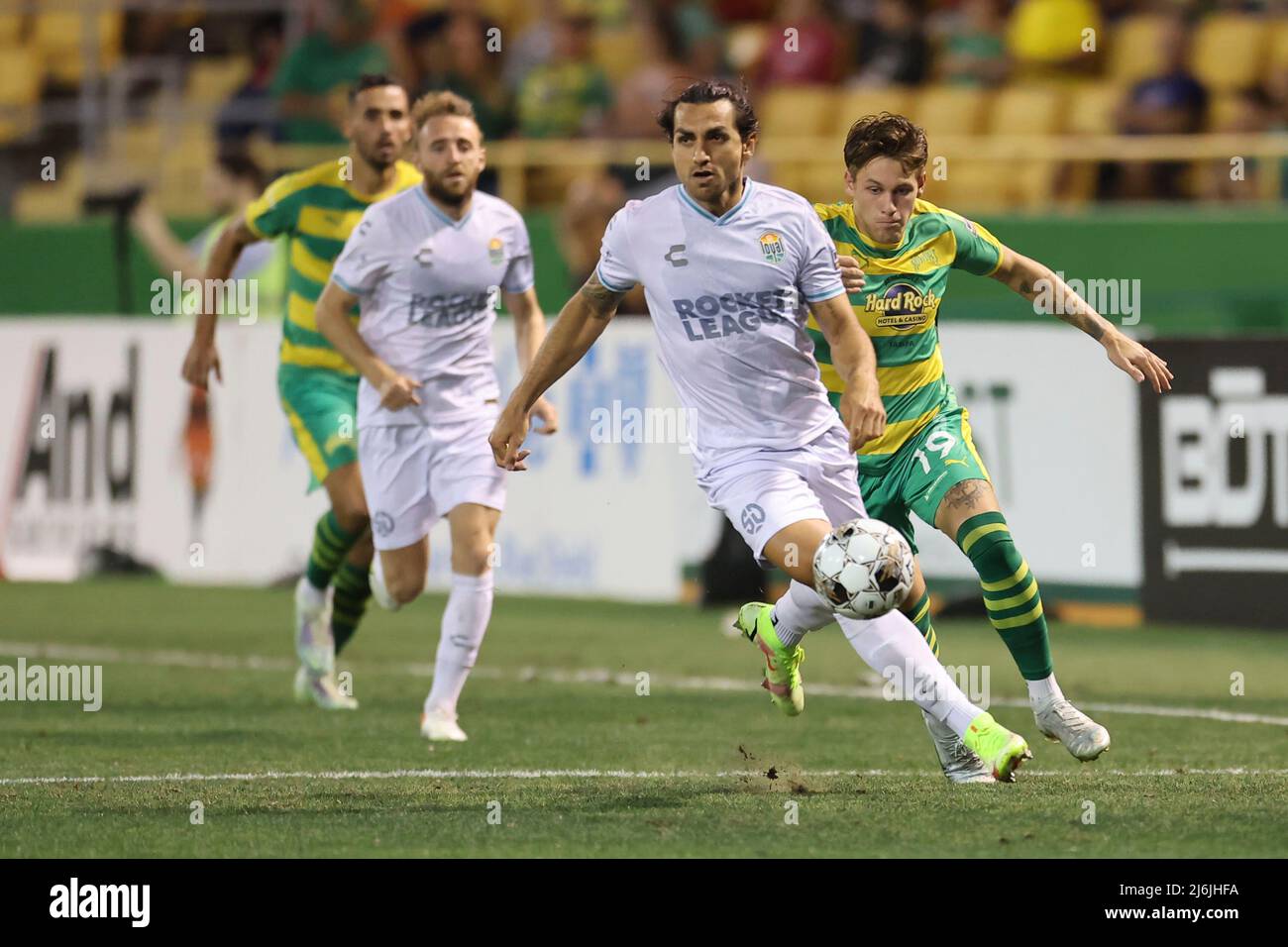 St. Petersburg, FL: San Diego Loyal FC defender Nikko Boxall (15 ...