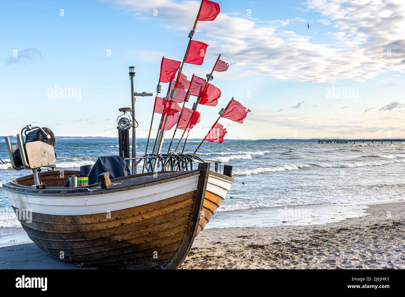 Beach seaside seashore vessel hi-res stock photography and images - Alamy