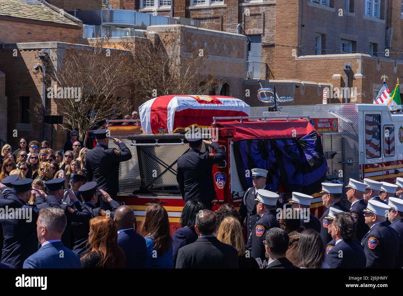 Family, friends and thousands of fellow firefighters said their final ...