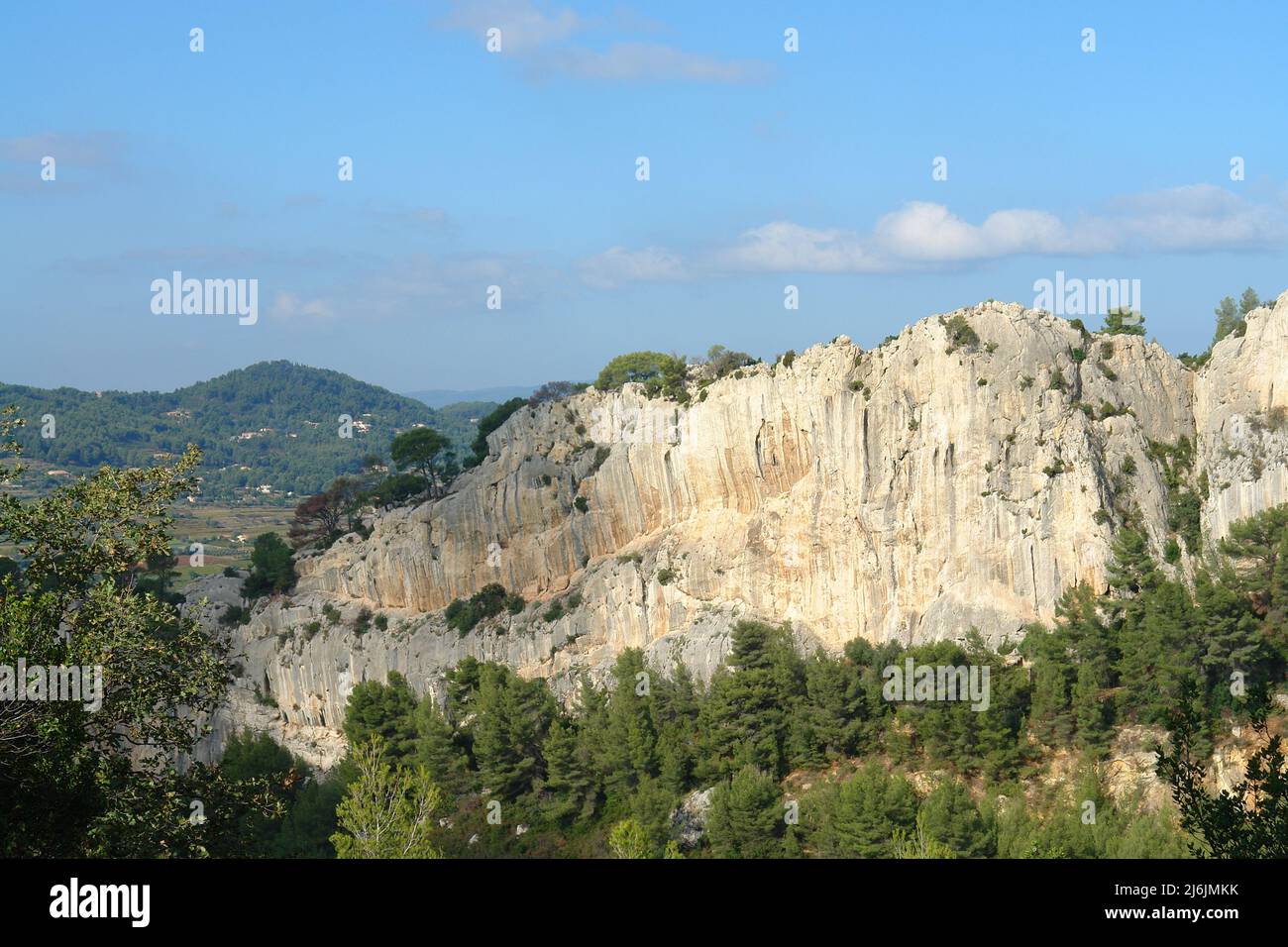 Rocky bar Le Cimai Former Cimai marble quarry in Evenos renowned site ...