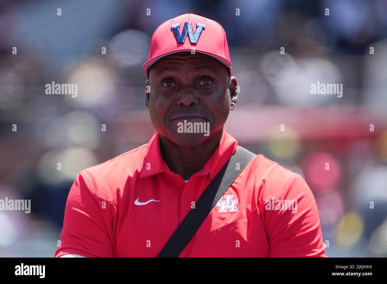 Houston Cougars assistant coach Carl Lewis watches during the 126th ...