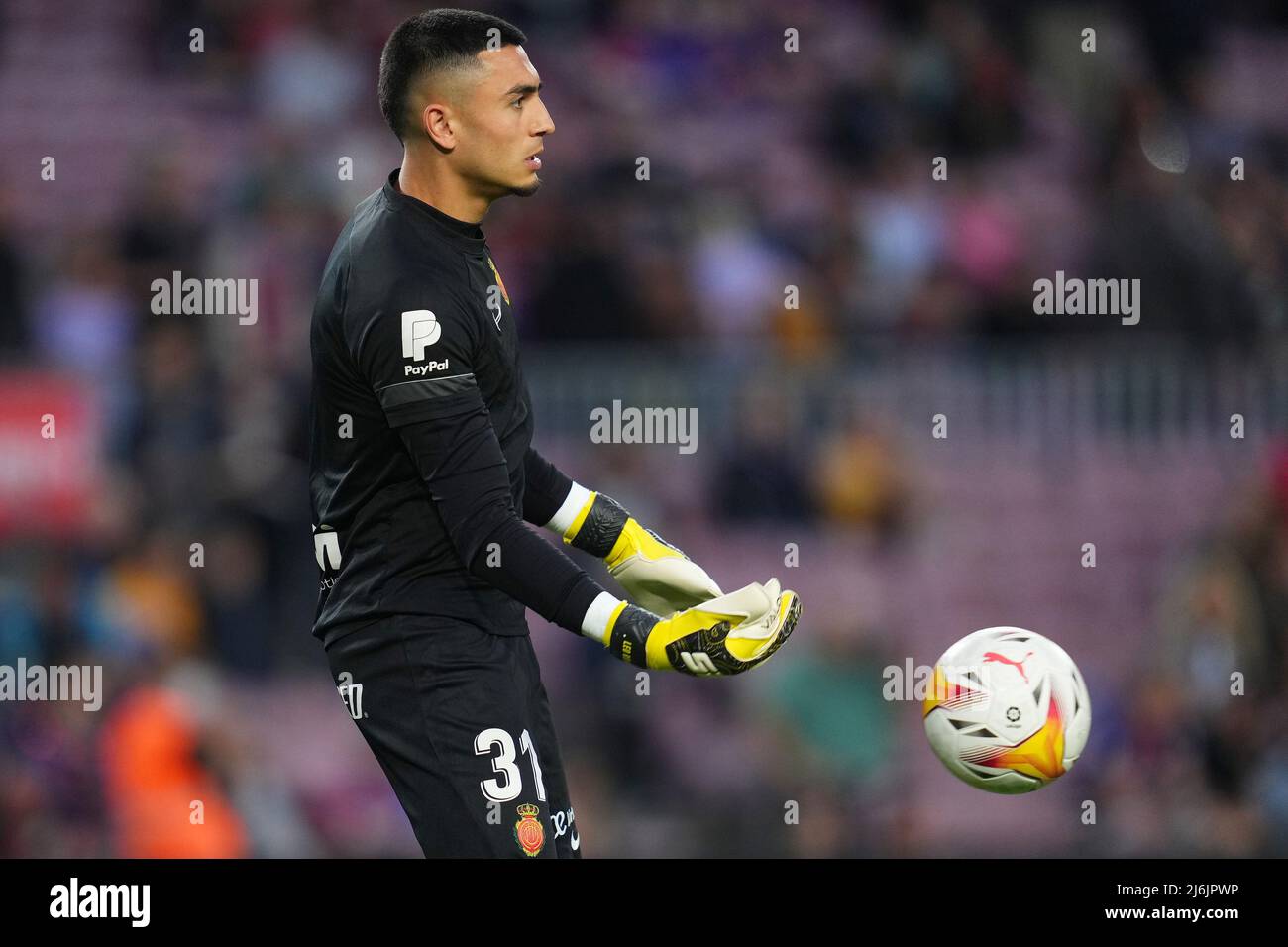 Leo Roman of RCD Mallorca during the La Liga match between FC Barcelona ...