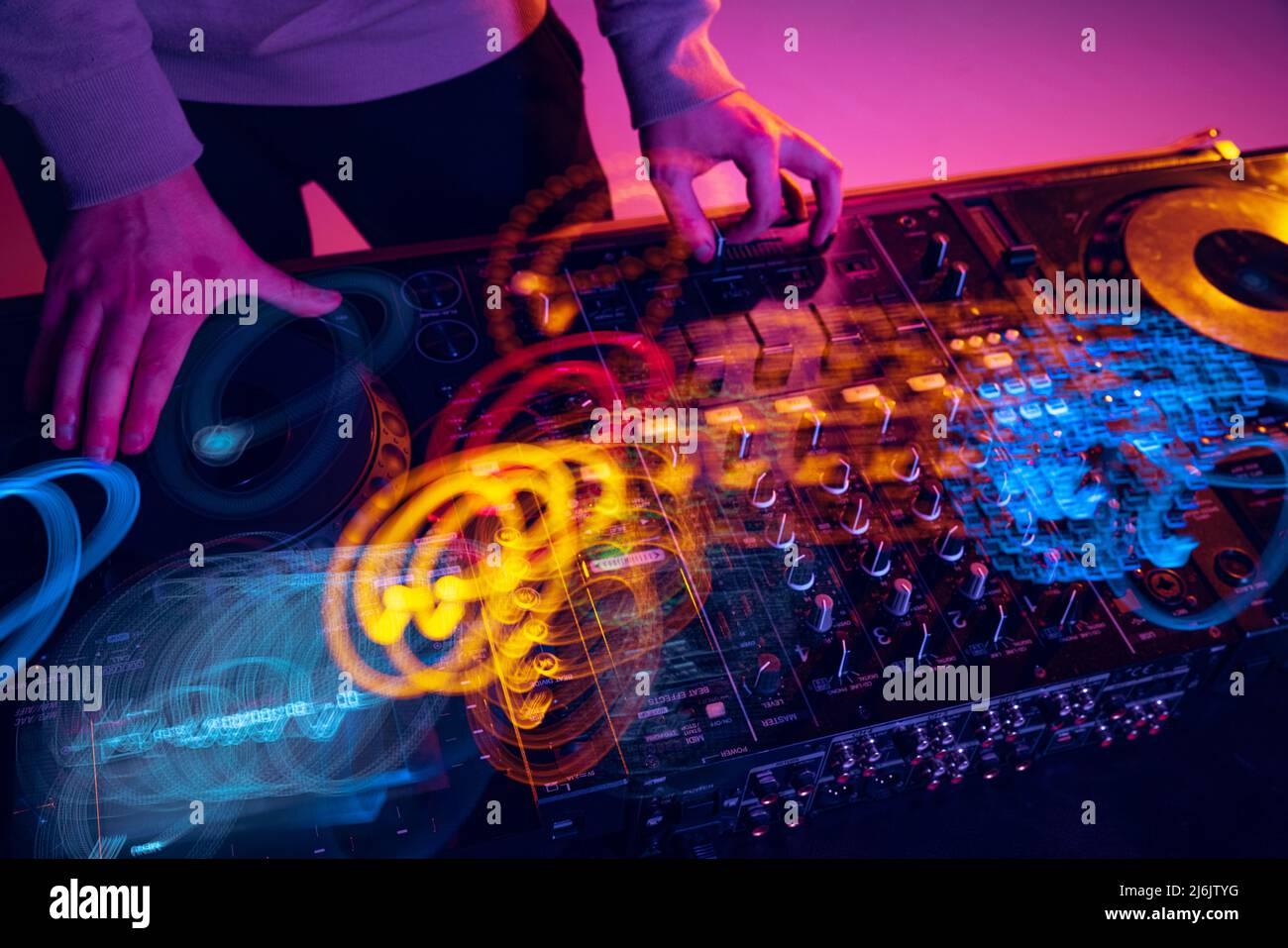 Night sounds hi-res stock photography and images - Alamy