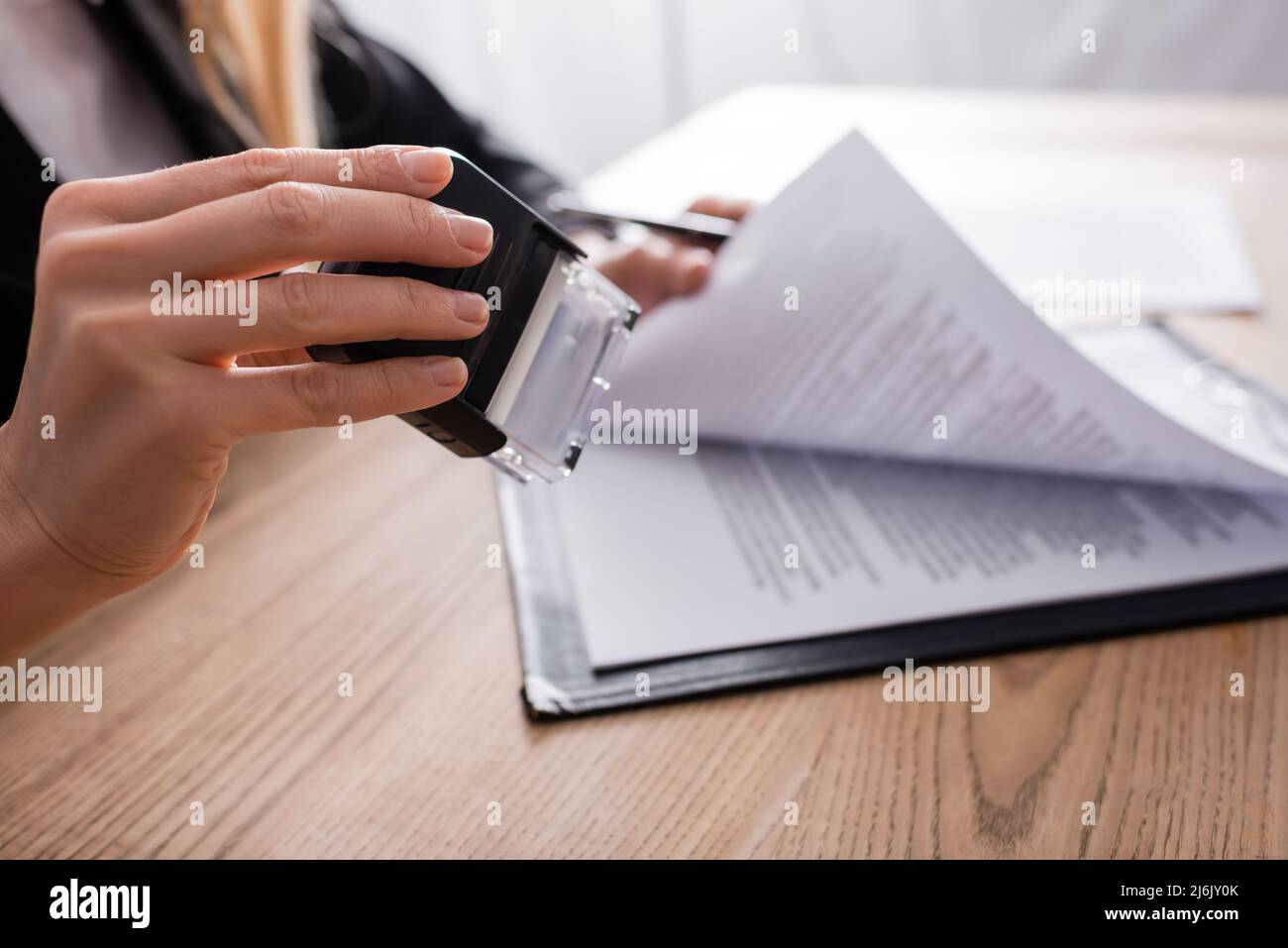 Notarial contract hi-res stock photography and images - Alamy